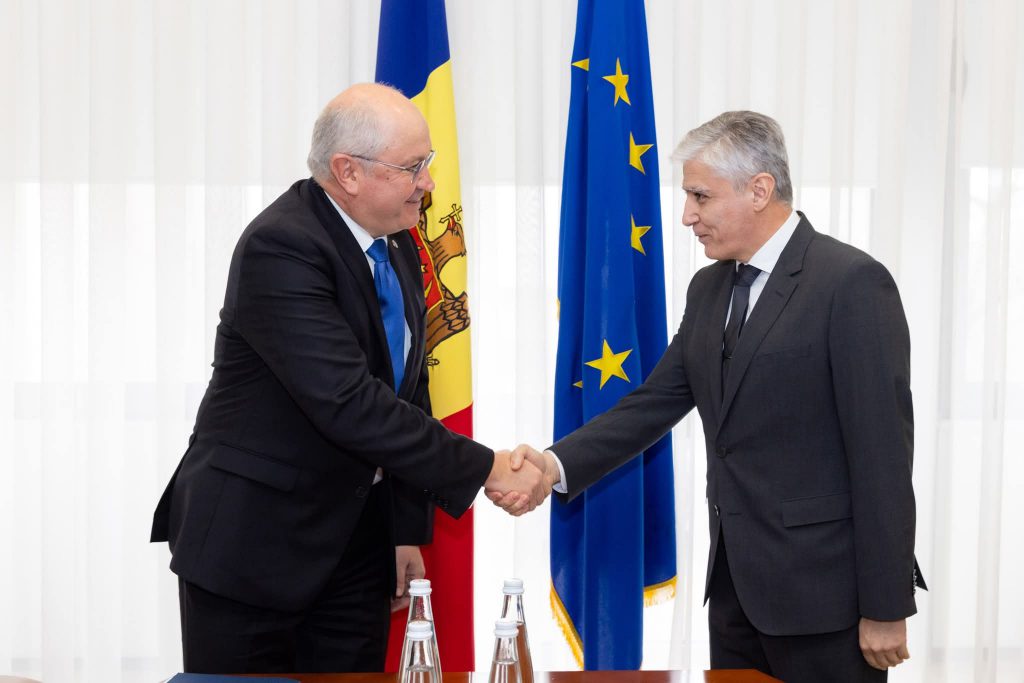 Alexandru Munteanu a avut o întrevedere cu Ambasadorul Azerbaidjanului în Republica Moldova ...